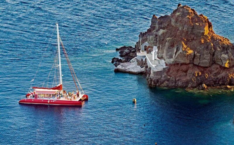 Santorini: Cruise Catamaran with BBQ & Drinks Day or Sunset - Why It Works and Who It’s Perfect For
