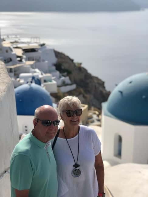 Santorini: Explore Hidden Gems on a Guided Tour - Key Points
