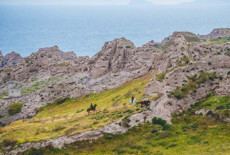 Santorini: Extreme Horse Safari - The Experience in Review: Authenticity and Quality