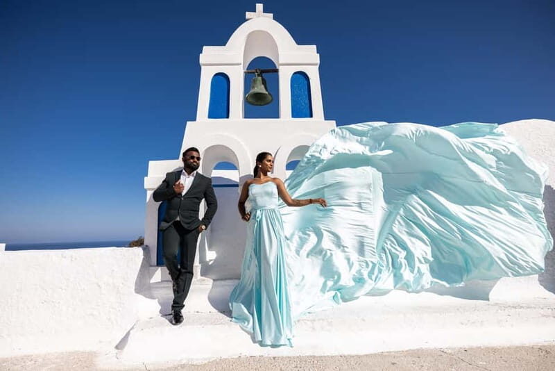 Santorini: Flying Dress Photoshoot **Dress Included** - An Experience That Combines Beauty, Fun, and Personal Attention
