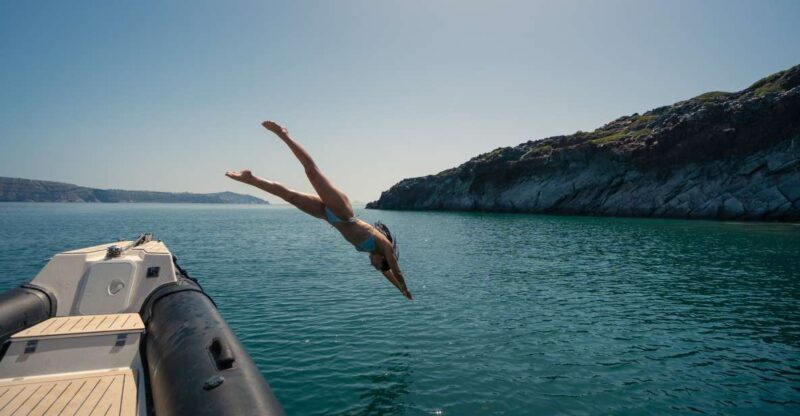 Santorini: half day exclusive speedboat cruise - FAQ About the Santorini Speedboat Cruise