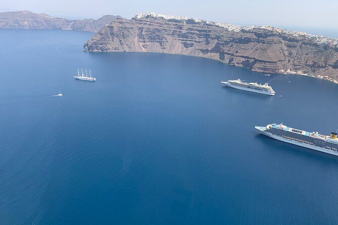 Santorini Helicopter Sightseeing 20 min - Single Tickets - FAQs