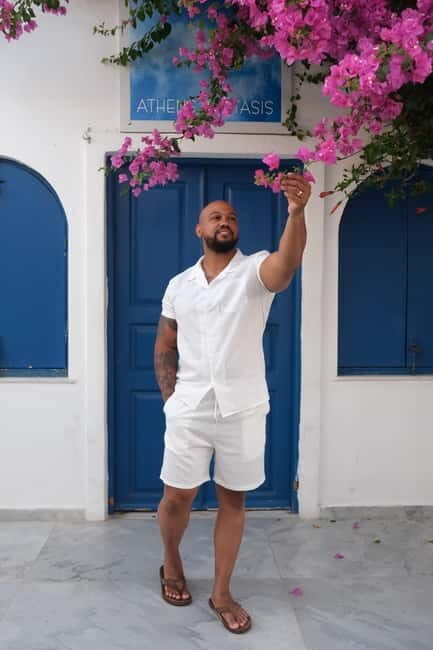 Santorini: InstaPhotoshoot and Culture Walk in Oia - Who Will Love This Experience?