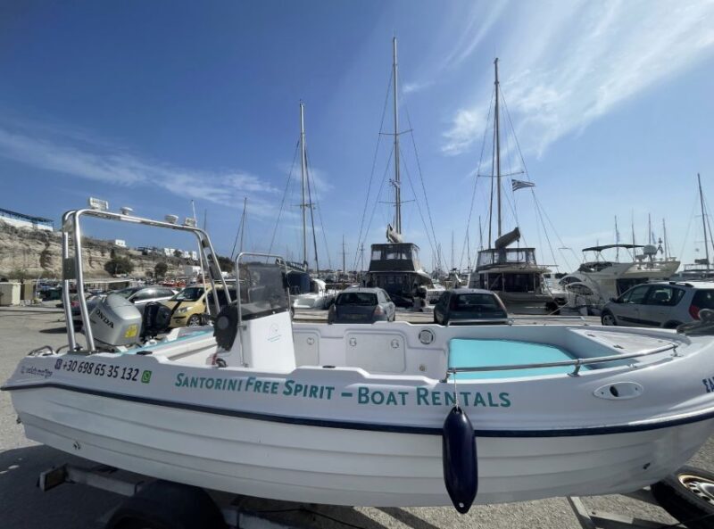 Santorini: License-Free Boat Rental with Snorkeling Gear - Who Should Consider This?