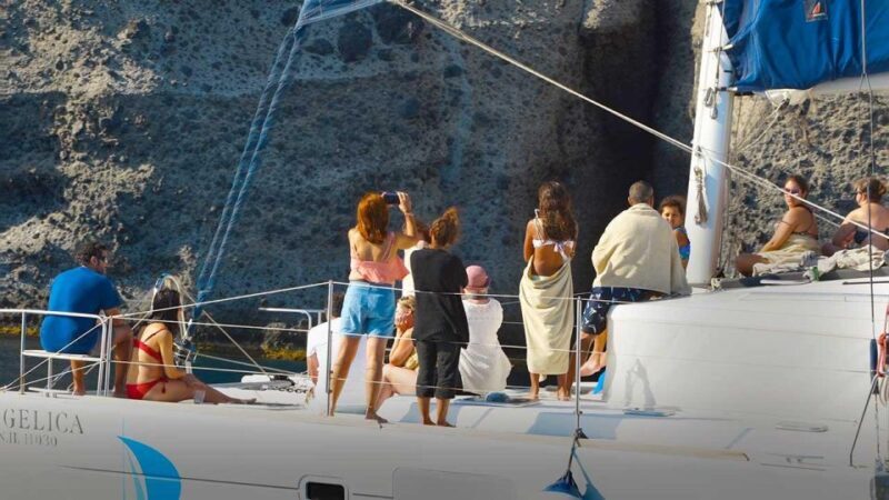 Santorini: Luxury Caldera Cruise with Full Greek Meal - An In-Depth Look at the Santorini Caldera Luxury Cruise