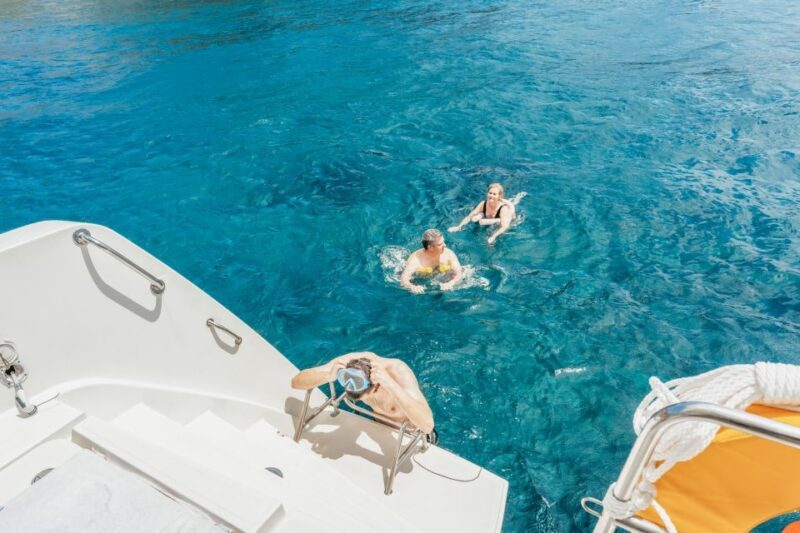Santorini: Luxury Catamaran Day Trip with Meal and Open Bar - Practicalities and Considerations
