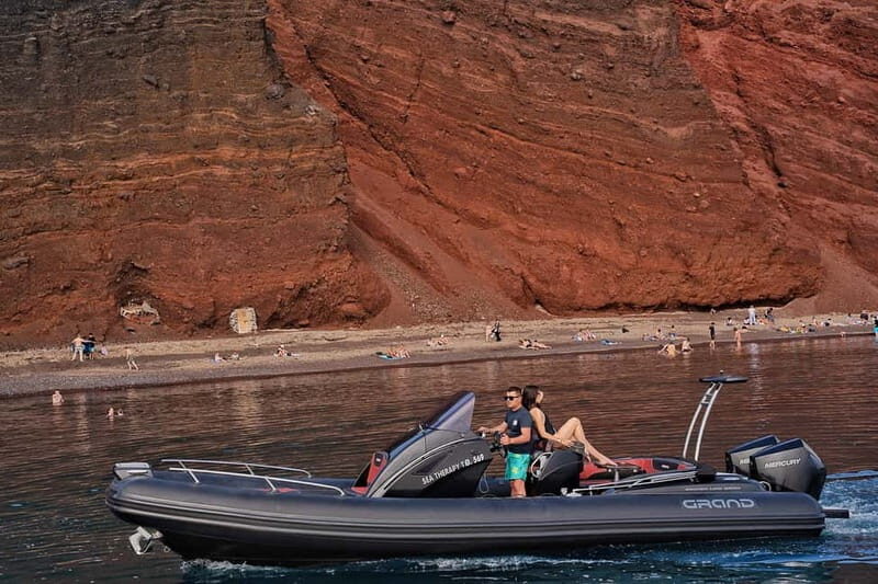 Santorini : Luxury Rib rental with Captain & Fuel included - Key Points