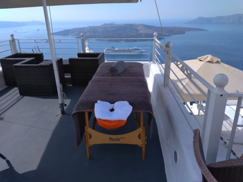 Santorini: Mobile Couples Massage at Your Private Villa - Key Points
