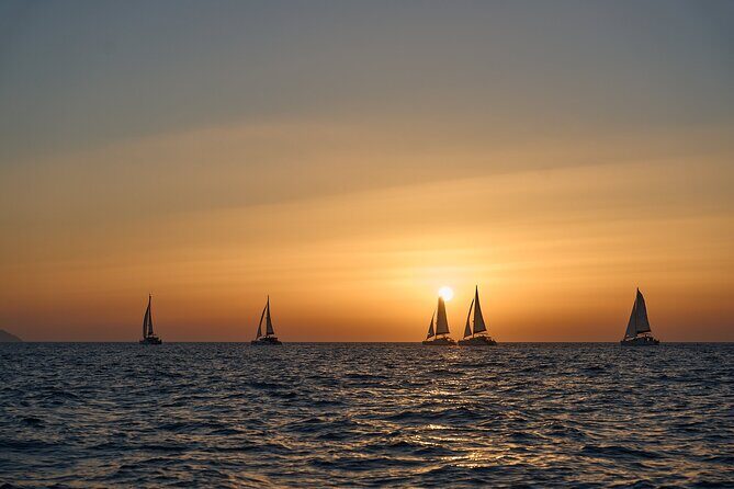 Santorini Oia: Caldera Luxury Sunset Cruise with BBQ & Drinks - Key Points