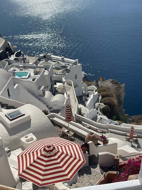 Santorini: Oia Sunrise Walking Tour with Local Guide - A Closer Look at the Oia Sunrise Tour