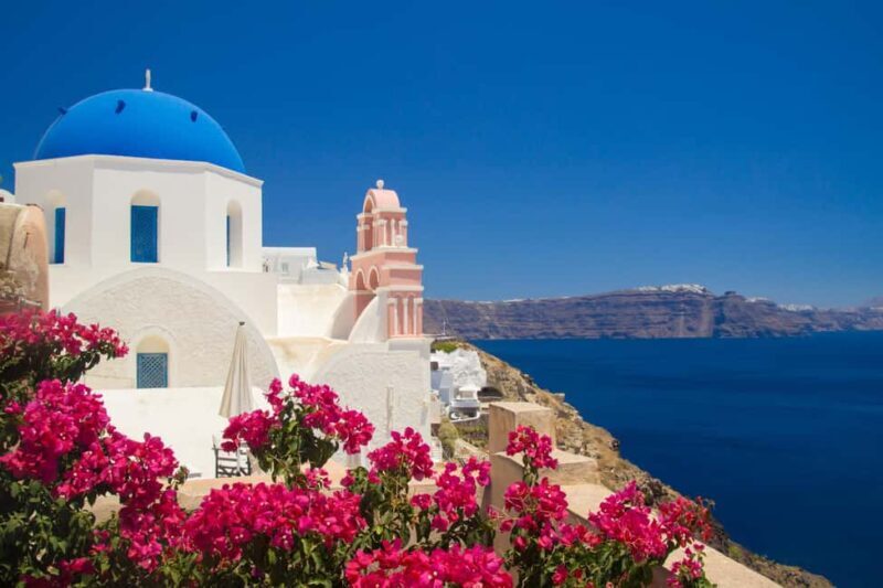 Santorini: Oia Walking Tour and Lighthouse Sunset with Wine - Introduction: Navigating Santorini with a Locals Touch