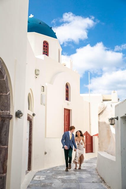 Santorini photography tour in Oia Village for 1,5 hour - Key Points