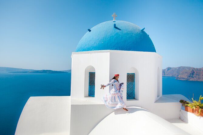 Santorini Photoshoot Oia - The Photo Spots and Itinerary Breakdown