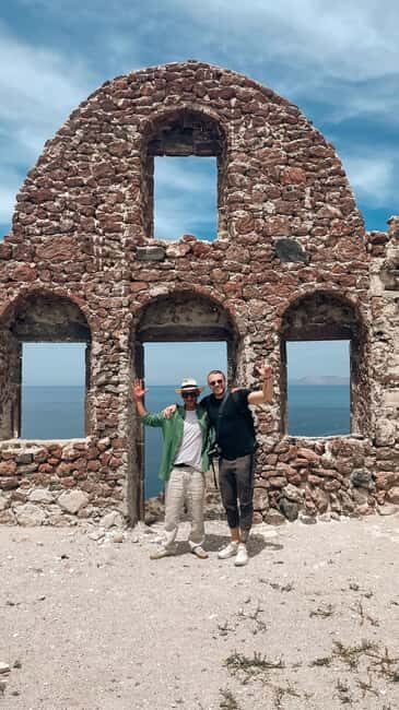 Santorini: Private 3-Hour Highlights Guided Tour with Pickup - Authenticity and Perks from Reviews