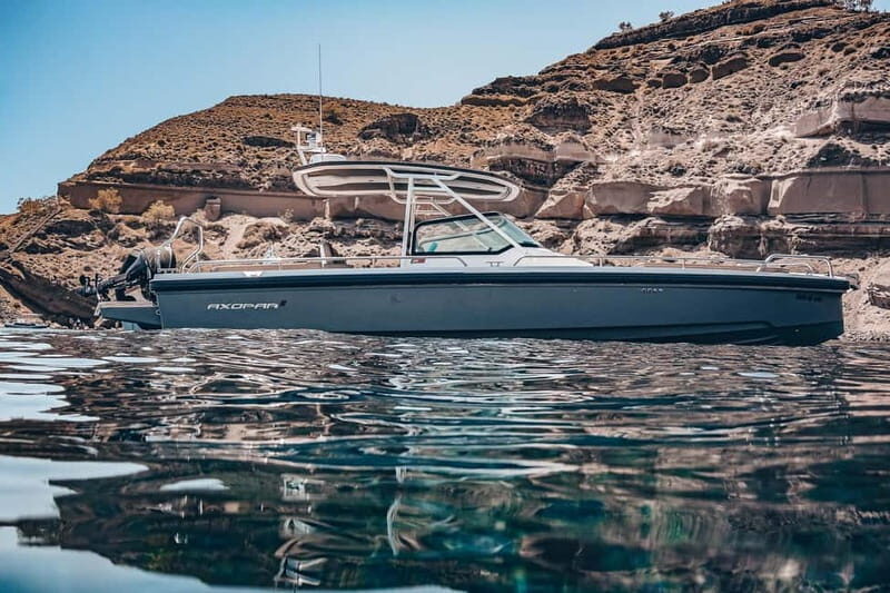 Santorini: Private Boat Tour with Drinks and Snacks - Key Points