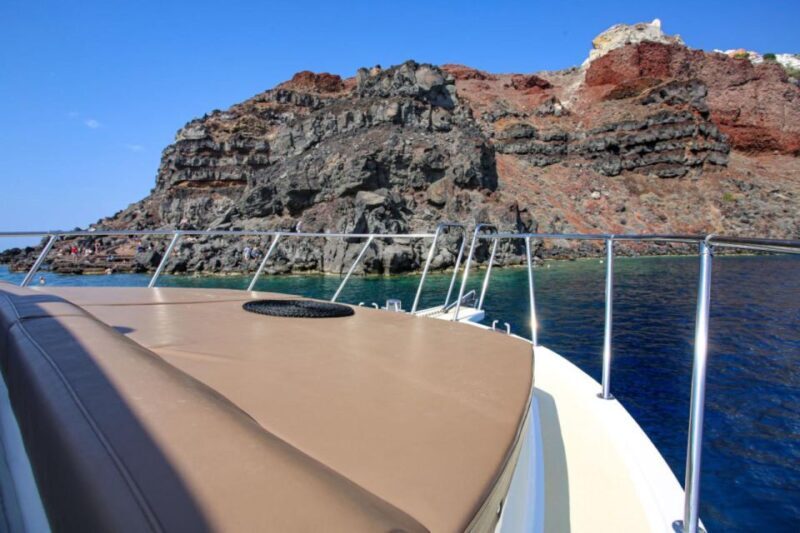 Santorini Private Cruise Sightseeing Tour with BBQ & Drinks - Who Should Consider This Tour