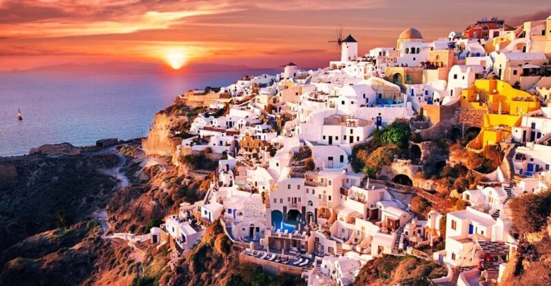 Santorini: Private Guided Tour with Sunset View - Who Should Consider This Tour?