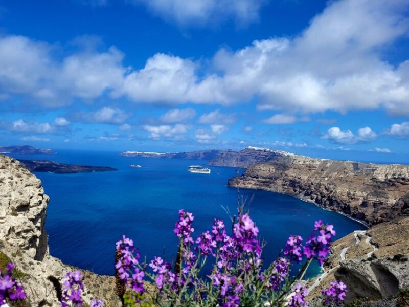 Santorini: Private Island Tour - An Introduction to the Santorini Private Island Tour