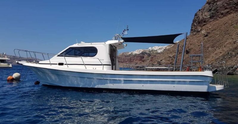 Santorini: Private Motorboat Cruise and Volcano Hike - Who Should Do This Tour?