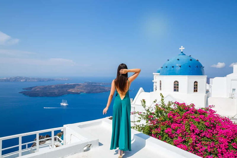 Santorini: Private Oia Village Photoshoot - Who should consider this?