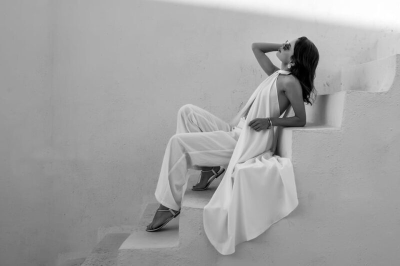 Santorini: Private Photo Shoot with a Professional - Who Will Love This Experience?