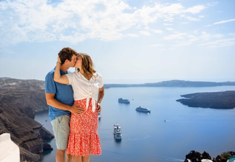 Santorini: Private Photoshoot Tour by a Pro Photographer - Authentic Perspectives from Reviews