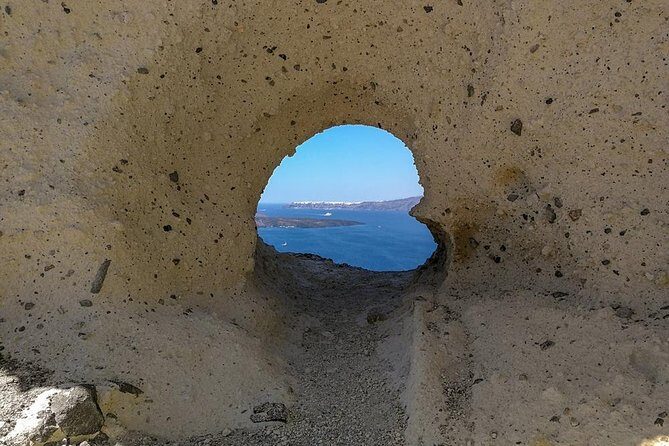Santorini Private Romantic Tour with Dinner & Wine Tasting - Key Points to Remember