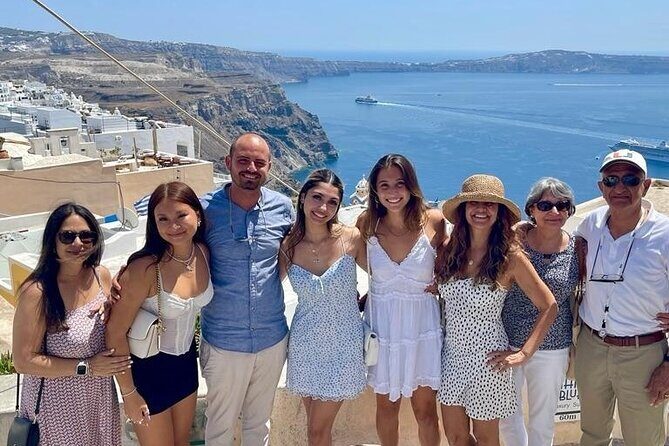 Santorini Private Roundtrip Transfer from/to Airport,Port & Hotel - How This Transfer Service Fits Your Trip