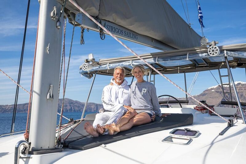 SANTORINI PRIVATE SAILING CRUISE TOUR - Key Points