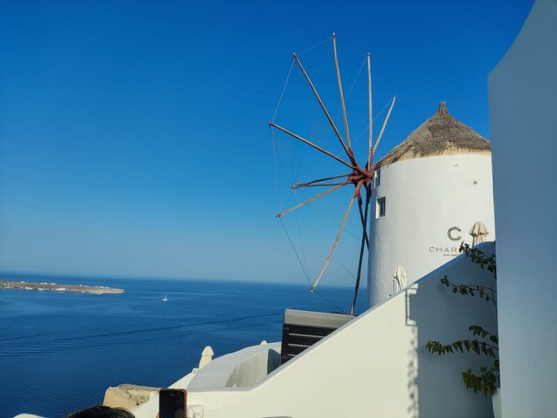 Santorini: Private Sightseeing Tour with Local Guide - What Do the Reviews Say?