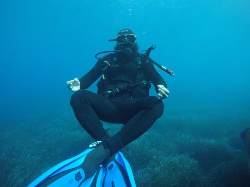 Santorini: Scuba Diving Experience in Caldera for Beginners - Key Points