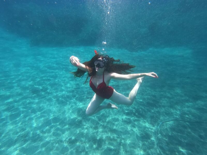 Santorini: Sea Caves Kayak Trip with Snorkeling and Picnic - Key Points