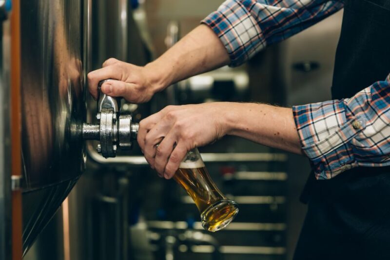 Santorini Semi-Private 2 BREWERIES Tour (up to 6 guests) - FAQs