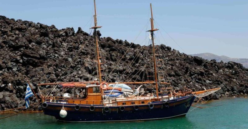 Santorini: Thirassia Islands and Volcano Guided Cruise - Summary & Who It’s Best For