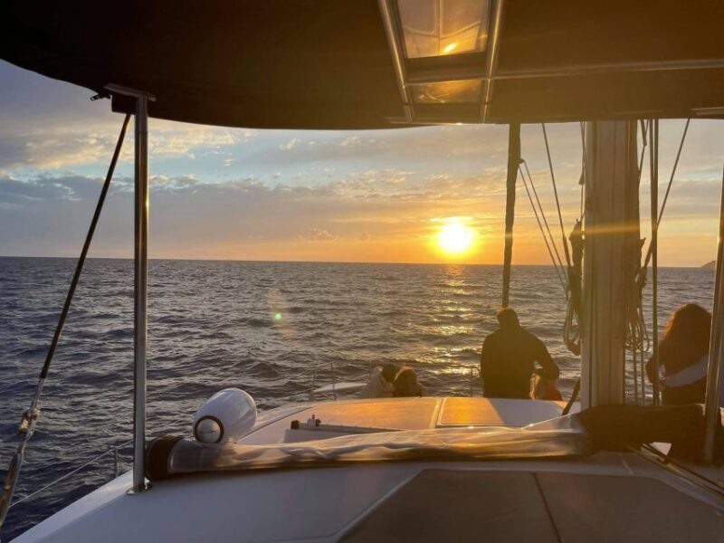 Santorini:All-inclusive Catamaran Cruise with Thirassia Stop - FAQ