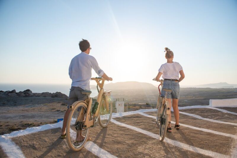 Santorini's Private Wooden E-Bike Tour with Lunch or Dinner - Is It Worth the Price?