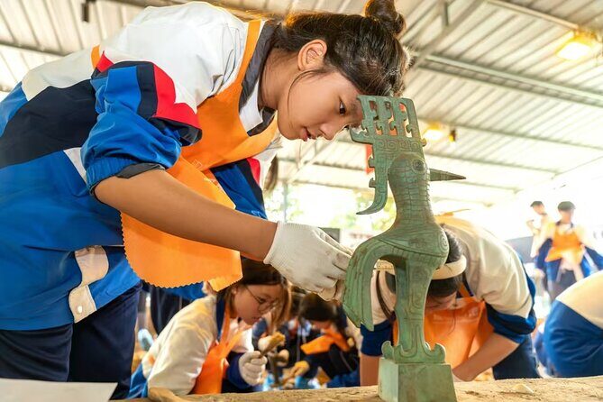 Sanxingdui Day Trip Relic Excavation and Bronze Ware Making - Crafting Your Personal Sanxingdui Bronze