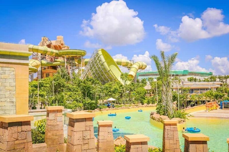 Sanya: Atlantis Water Park and Yacht Sailing Day Trip - Detailed Breakdown of the Itinerary