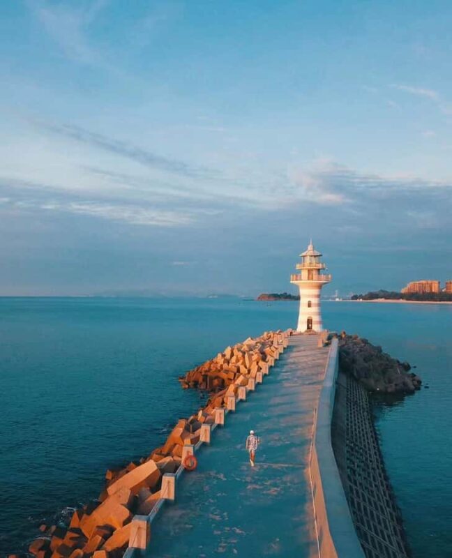 Sanya East Coast: Floating Villages, Beaches & CDF Shopping - Who Will Love This Tour?