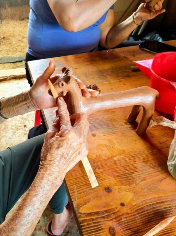 Sanya: Li Ethnic Pottery Workshop Experience - An Introduction to the Experience