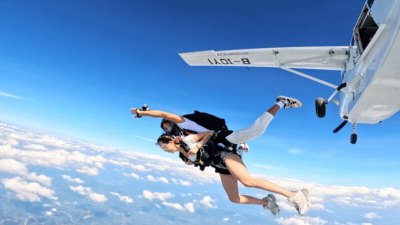 Sanya: Skydiving Experience with Helicopter or Aircraft - FAQ
