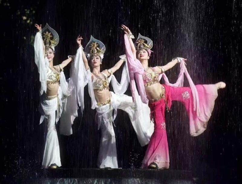 Sanya: Tickets for the Romance Park performance - Key Points