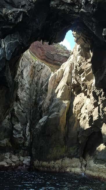 São Miguel: Boat Tour  Volcanic Wonders, Caves & History - The Logistics and Practical Details