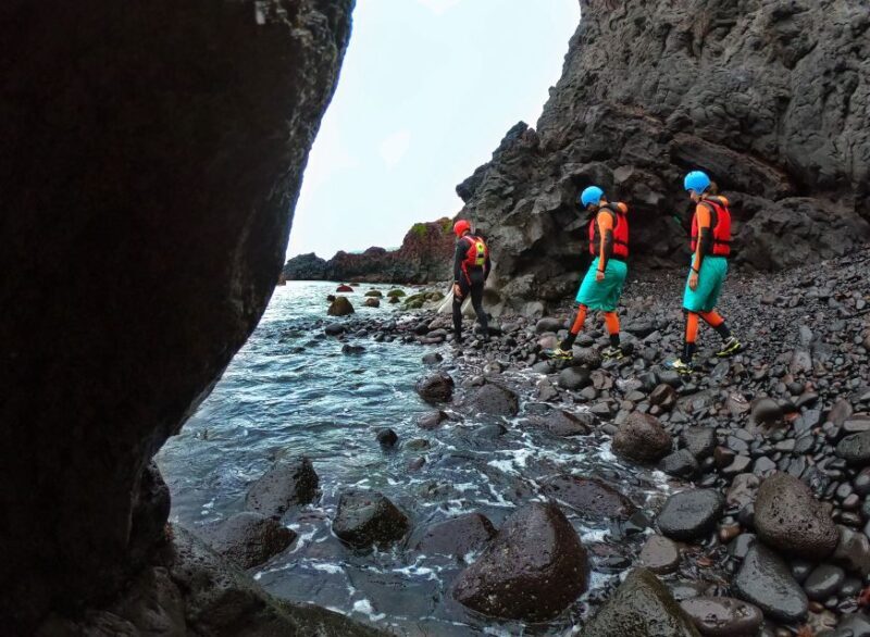 São Miguel: Coasteering Experience in Caloura - The Experience in Detail