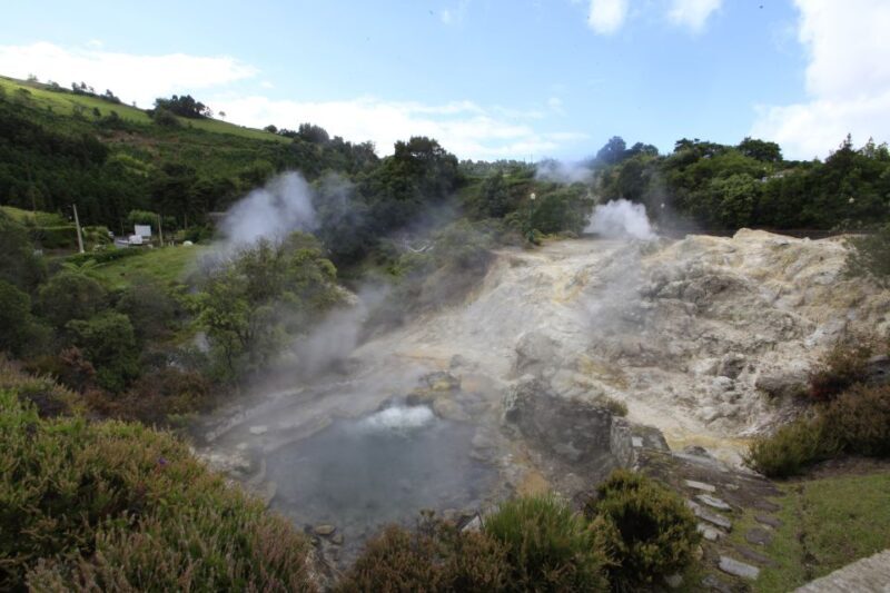 São Miguel: Furnas and Nordeste Full-Day Tour with Lunch - Who Should Consider This Tour?
