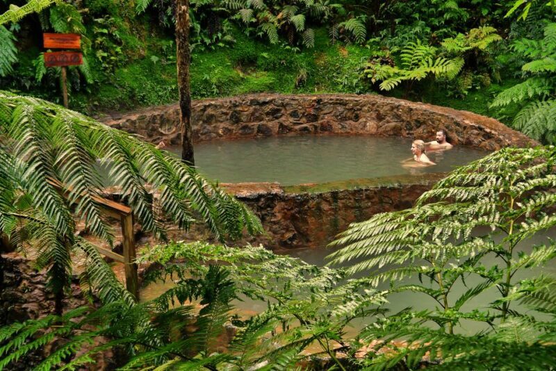 Sao Miguel: Jeep Tour to Sete Cidades & Lagoa do Fogo - Frequently Asked Questions