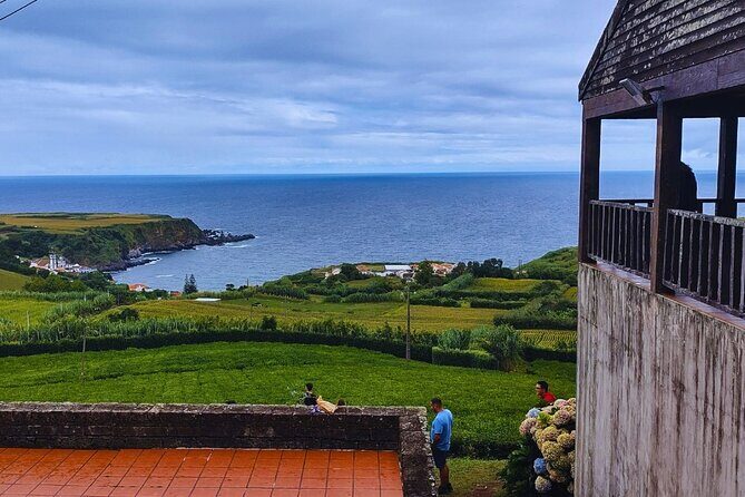 São Miguel: Majestic North Tour (Local Lunch Incl.) - Coastal Views and the Gorreana Tea Plantation (Optional)