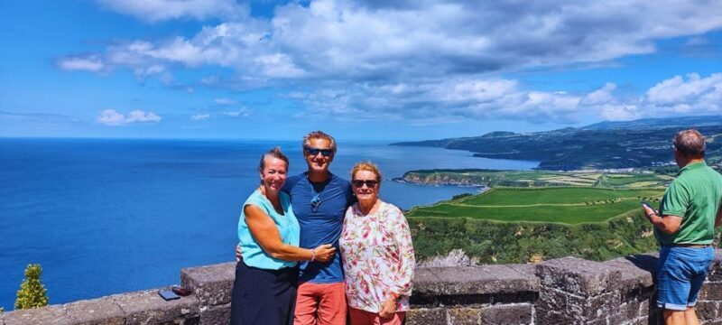 São Miguel: Majestic North Tour (Waterfalls w/Lunch) - Ribeira Grande: Surf, History, and Waterfalls