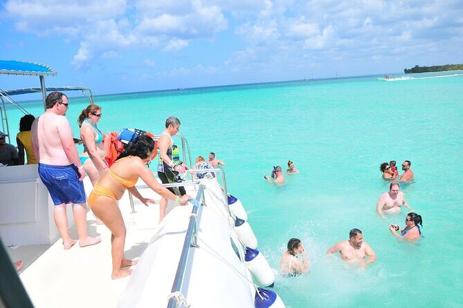 Saona Island Catamaran Cruise with Natural Pool, Lunch & Open Bar - The Sum Up: Who Should Consider This Tour?