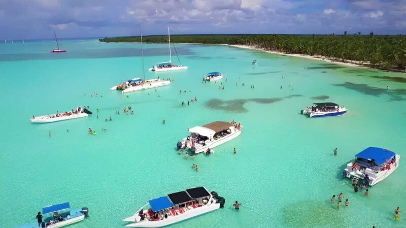 Saona Island Day Trip + Lunch + Open Bar from Punta Cana - Who should consider this tour?